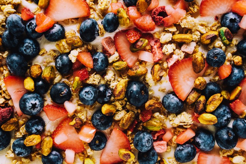 Fruit & Granola Breakfast Bark - Food Gardening Network