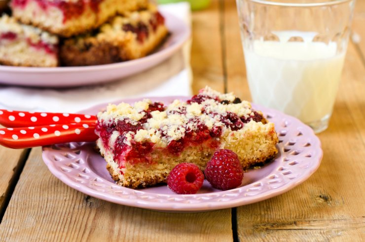 Raspberry Streusel Bars - Food Gardening Network