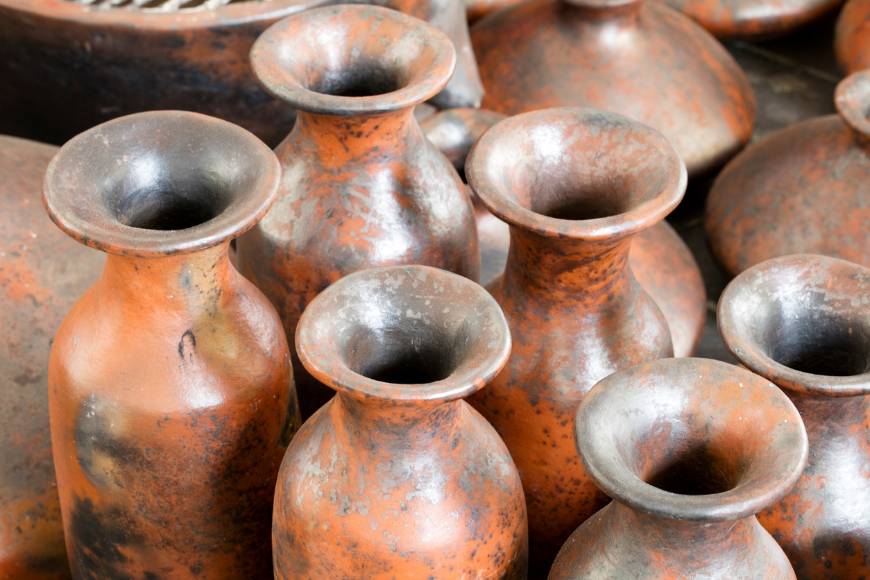 How to Save Water with the Clay Pot Irrigation Method - Food Gardening ...