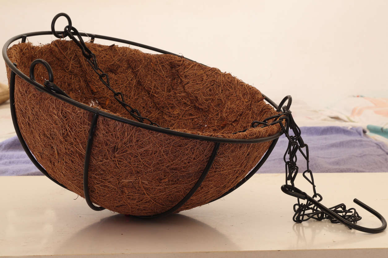 5 Vegetables You Can Grow in Hanging Baskets on a Porch - Food ...