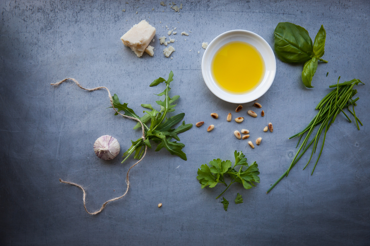 Fresh Chive Pesto - Food Gardening Network