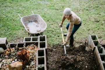 What to Do When Your Compost Smells Like Ammonia or Sulfur - Food ...